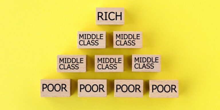 Why the Middle Class Tend to Stay Middle Class